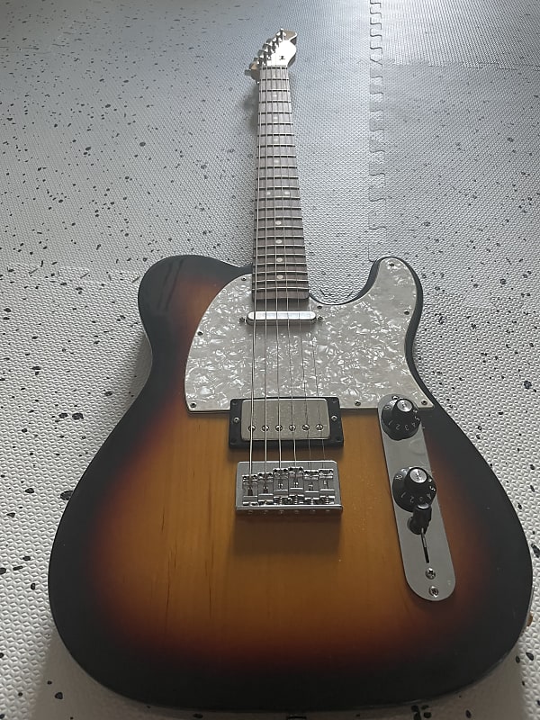 Fender Baritone Telecaster 2013 - 2014 - 3 Color Sunburst | Reverb