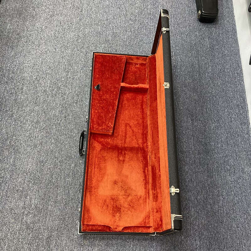 Fender Vintage Guitar Hard Case 1969-71 | Reverb