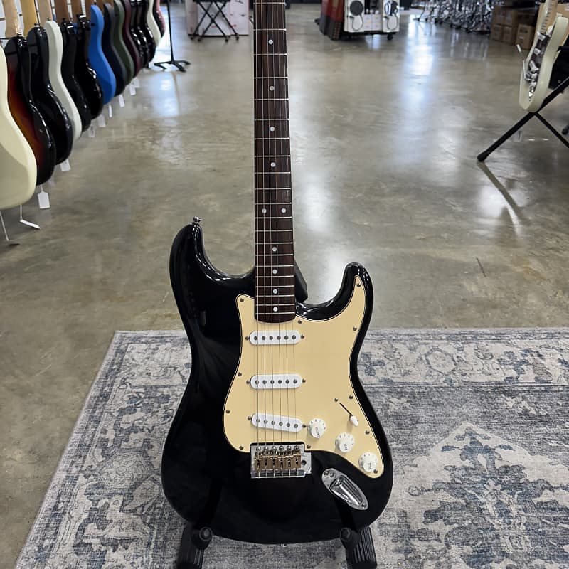 Squier Stratocaster - Black | Reverb