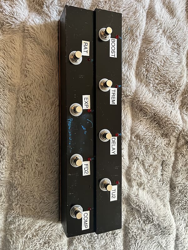 Pedalboard.com 8 switch TB pedal switcher 2020-2024 - Black | Reverb