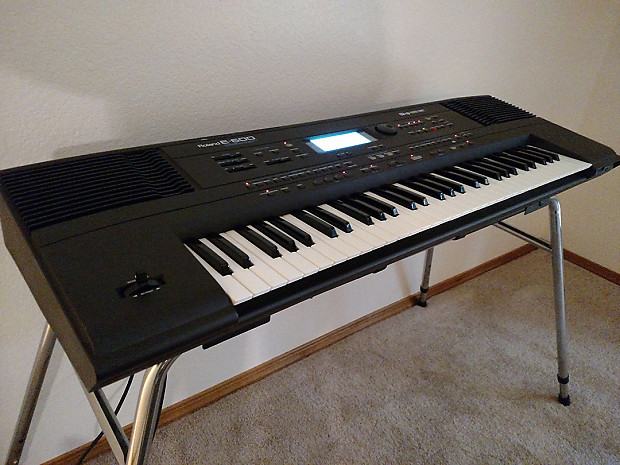 Roland E-600 61-note Intelligent Keyboard with case, pedal, | Reverb