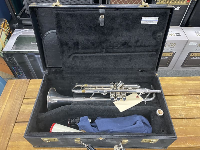 Getzen 3050 Custom Series Bb Trumpet Silver | Reverb