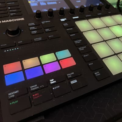 Native Instruments Maschine MK3 (mint) w/ software | Reverb