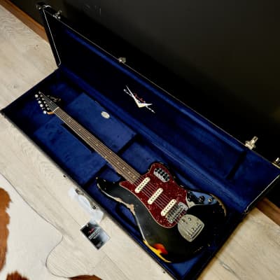 Fender Custom Shop Bass VI Heavy Relic Black // 3 Tone | Reverb