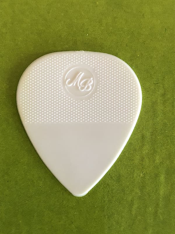 Vintage Mel Bay G&G Nylon Guitar Pick 1970's White NOS | Reverb