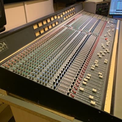 DDA DMR12 44 Input Analogue Console | Reverb