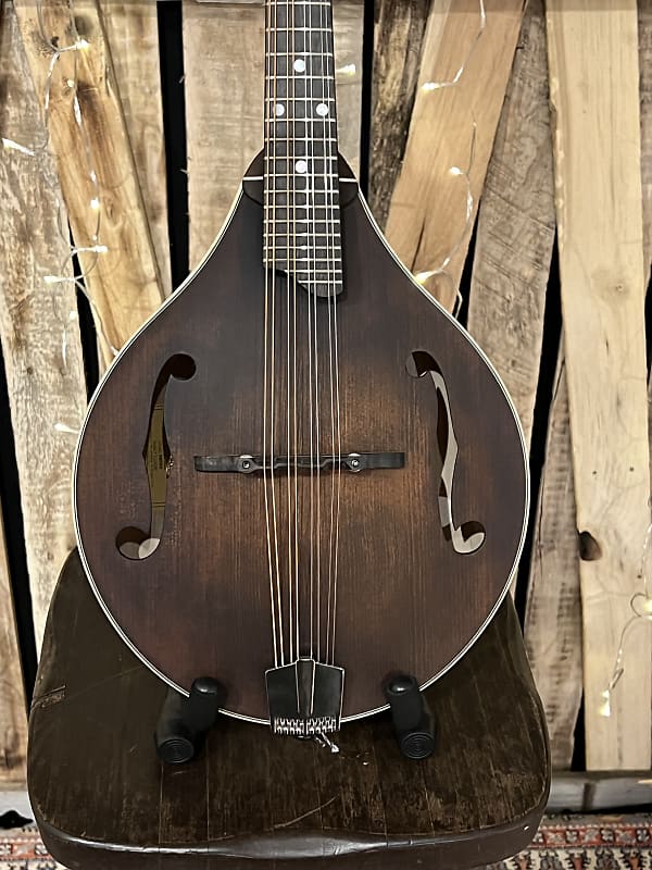 Eastman MD305 Solid Spruce/Maple A-Style Mandolin - Antique | Reverb