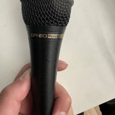 Roland DR-20 - Dynamic Microphone (Black) | Reverb