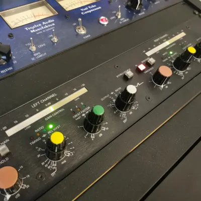 GML 8900 2-Channel Dynamic Gain Control Series III with Power | Reverb