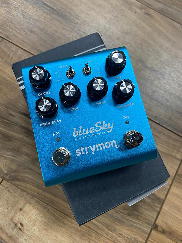 Strymon Blue Sky Reverberator Effects Pedal + 2 Free Packs of | Reverb