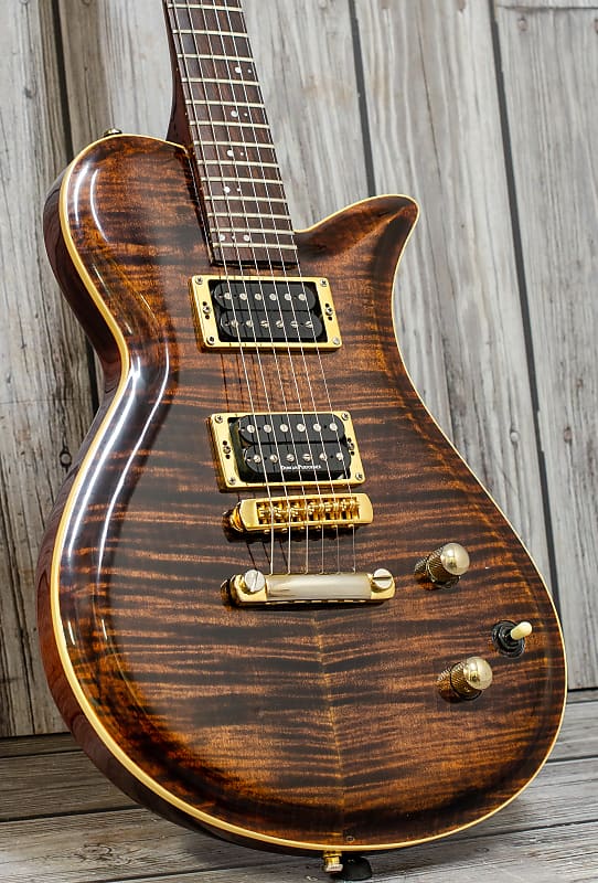 Pre Owned JJ Hucke HH Sunburst Inc Case | Reverb UK