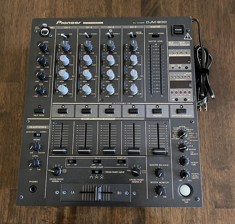 Pioneer DJM-600 DJ Mixer | Reverb