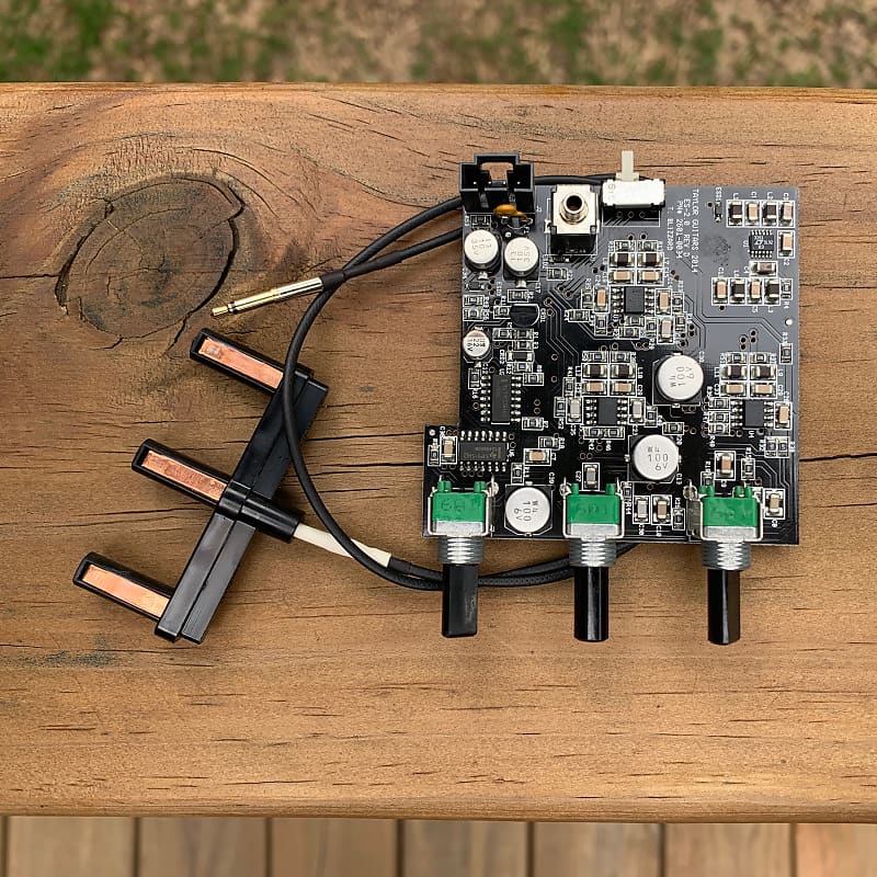 Taylor ES2 Preamp | Reverb