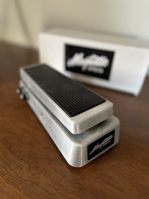 Magnetic Effects Fuzz Wah | Reverb