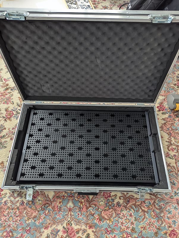 Temple Audio TRIO 28 Pedalboard with Hard Case | Reverb