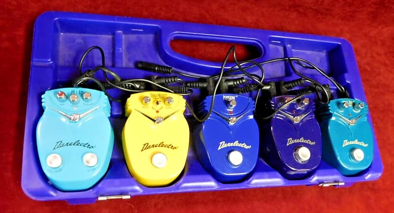 Danelectro LOADED Pedal Board with 5 Pedals WOW! | Reverb