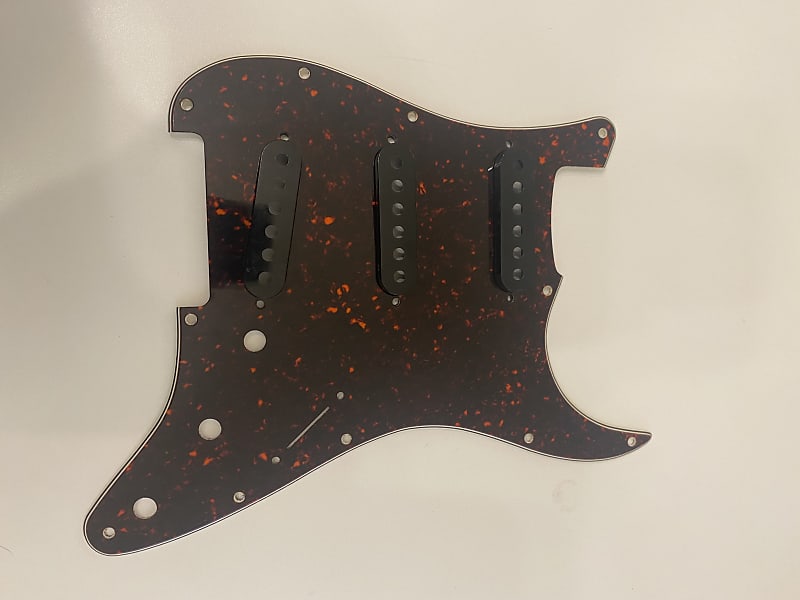 Fender Strat 11 hole Tortoise 4 ply pickguard 2000’s | Reverb