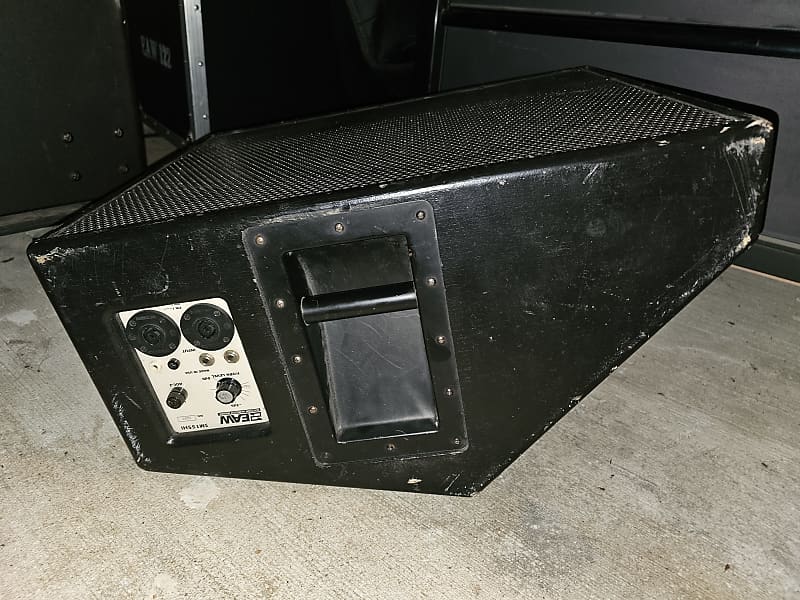 EAW SM122h 2-Way Passive Full-Range Stage Monitor | Reverb EAW SM122h 2-Way Passive Full-Range Stage Monitor | Reverb