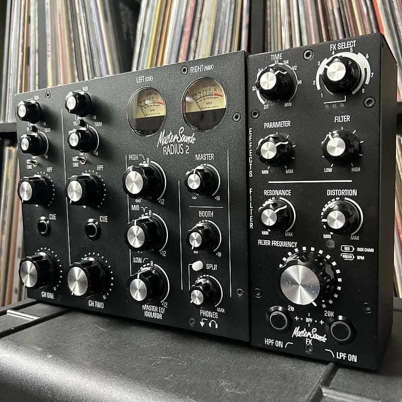 MasterSounds Radius 2 MK1 + FX Unit (gen 2) + flight case | Reverb
