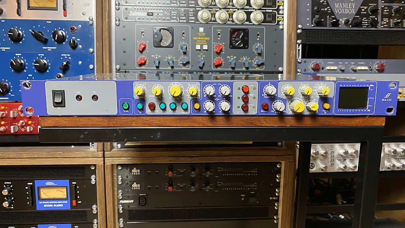 Focusrite ISA 131 - Kompressor De-ess Gate | Reverb Canada