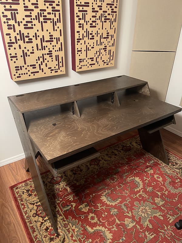 Output Platform Studio Desk 2021 - Kodiak Brown | Reverb