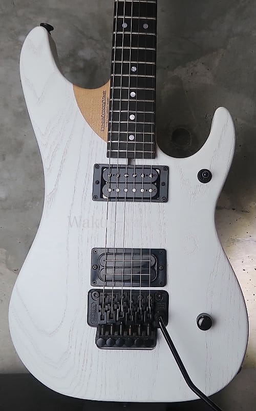 Washburn N4 Nuno Bettencourt White Prototype - Black Hardware | Reverb