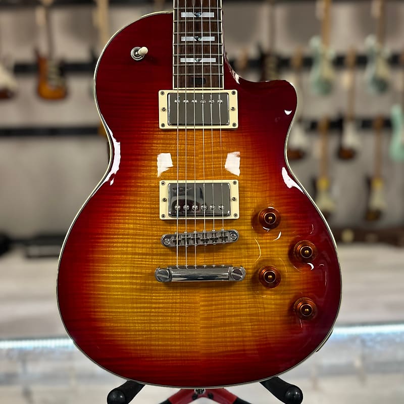 Used Larrivee RS4 Cherry Burst w/case TSS4353 | Reverb