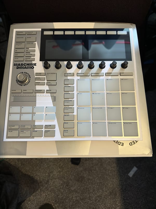 Native instruments Maschine Mk3 Limited Edition - Dinamo | Reverb