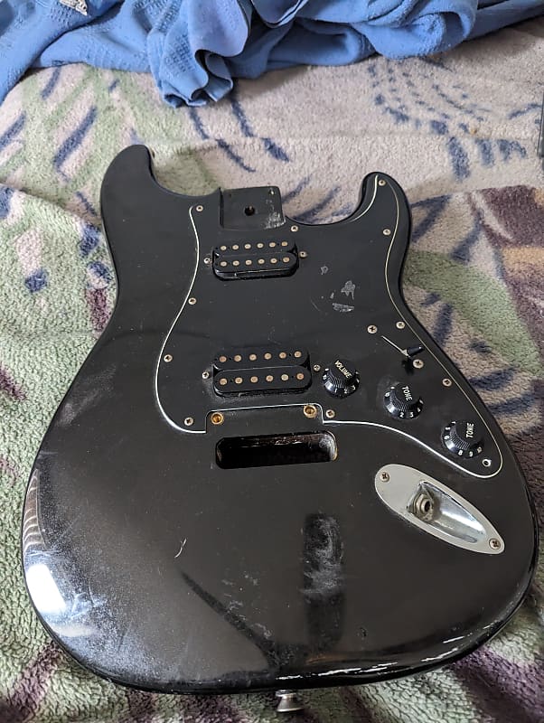 Squier HH standard body 2003 - Black Pearl | Reverb
