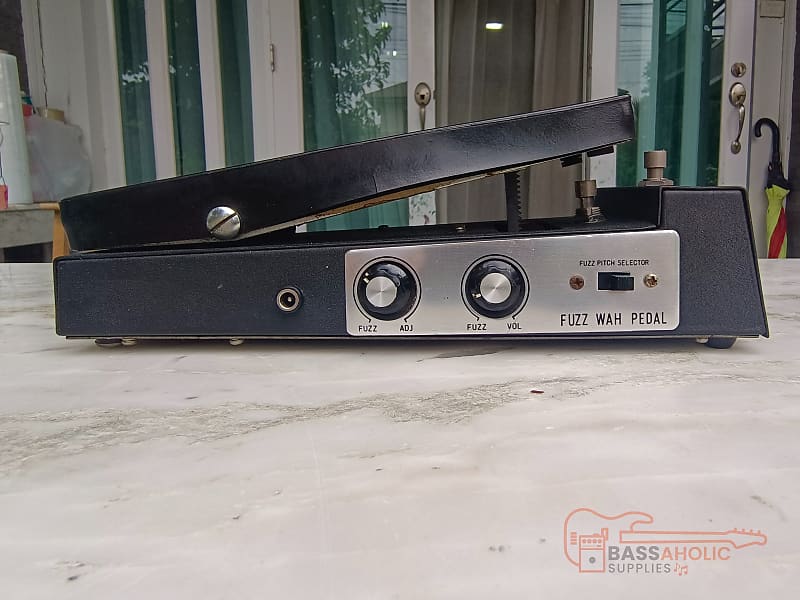 Shin-Ei Fuzz Wah 8Tr | Reverb