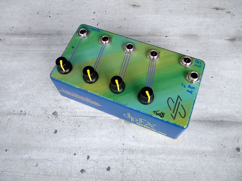 dpFX Pedals - 4 input Stereo Effects Mixer, with TRS and | Reverb UK