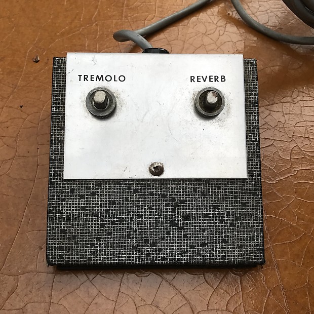 Silvertone Tremolo Reverb Footswitch 1484 Twin Twelve | Reverb