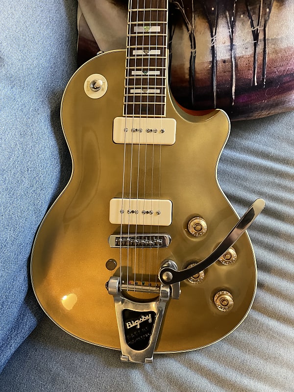 Larrivee RS4 Monterey 2010 - Goldtop | Reverb Canada