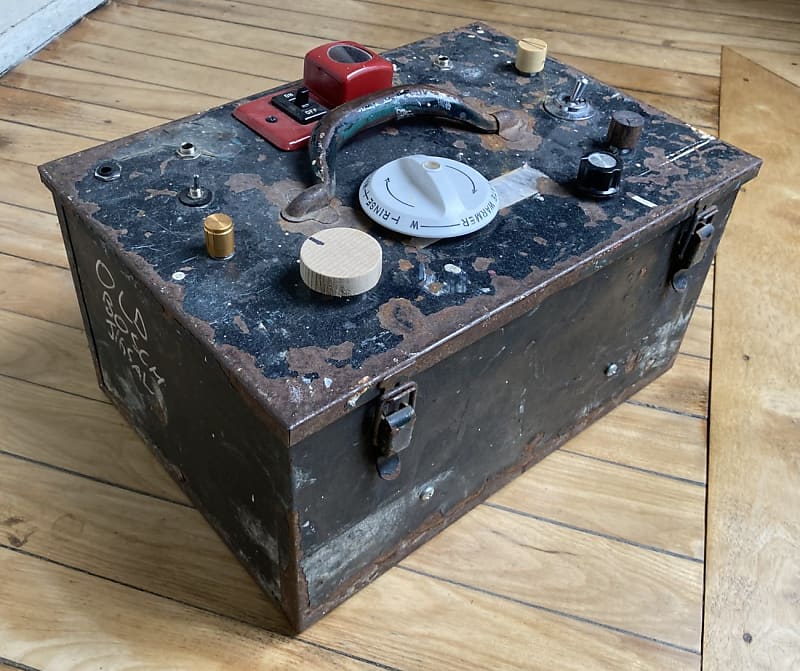 Stereo drone machine | Reverb