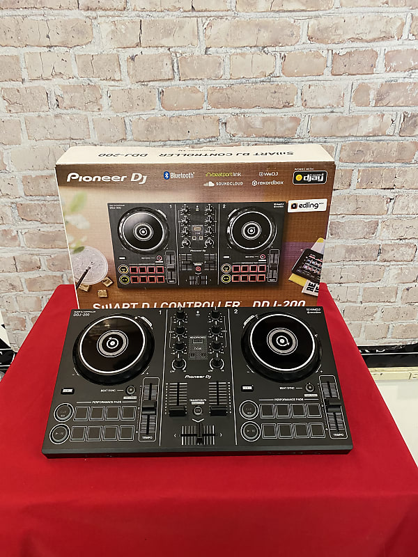 Pioneer DDJ-200 Smart DJ Controller (Sarasota,FL) | Reverb