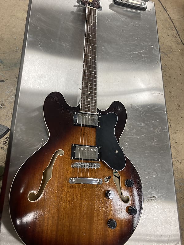 EART ‘E-335’ semi-Hollow 6 string electric | Reverb