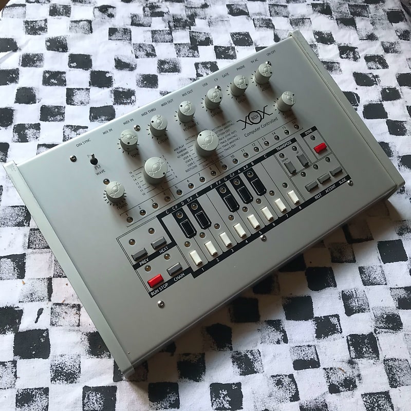 XOXBOX / X0XB0X TB-303 Clone - Andy Pledger Build | Reverb