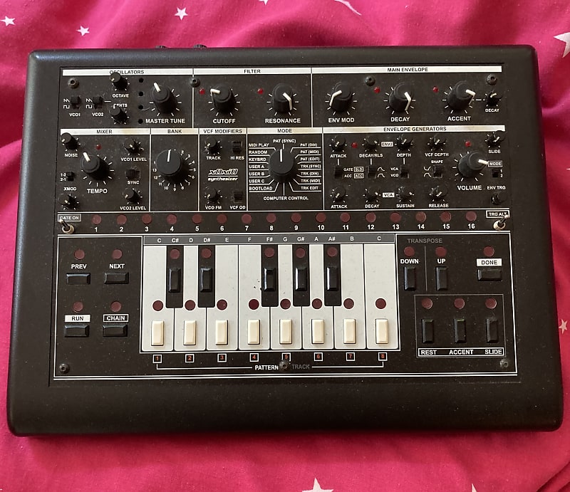 Brian Castro x0xi0 (heavily modded x0xb0x/TB-303 clone) | Reverb