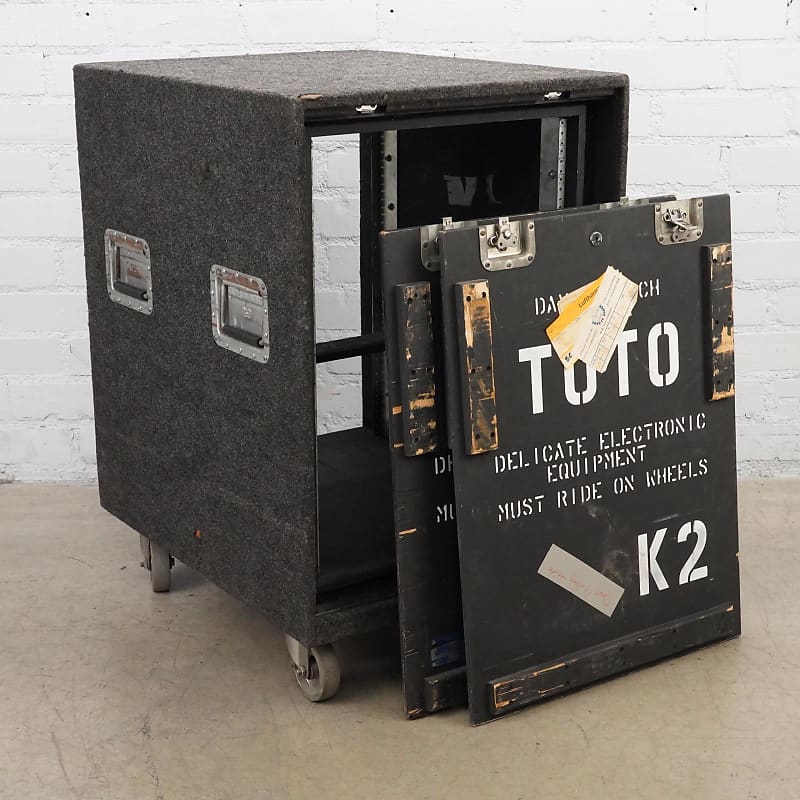 Flag Systems 15U 15-Space Shockmount Rack Case Owned by David | Reverb