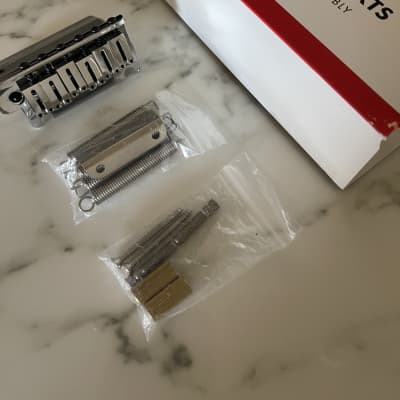 Fender Deluxe Tremolo System | Reverb