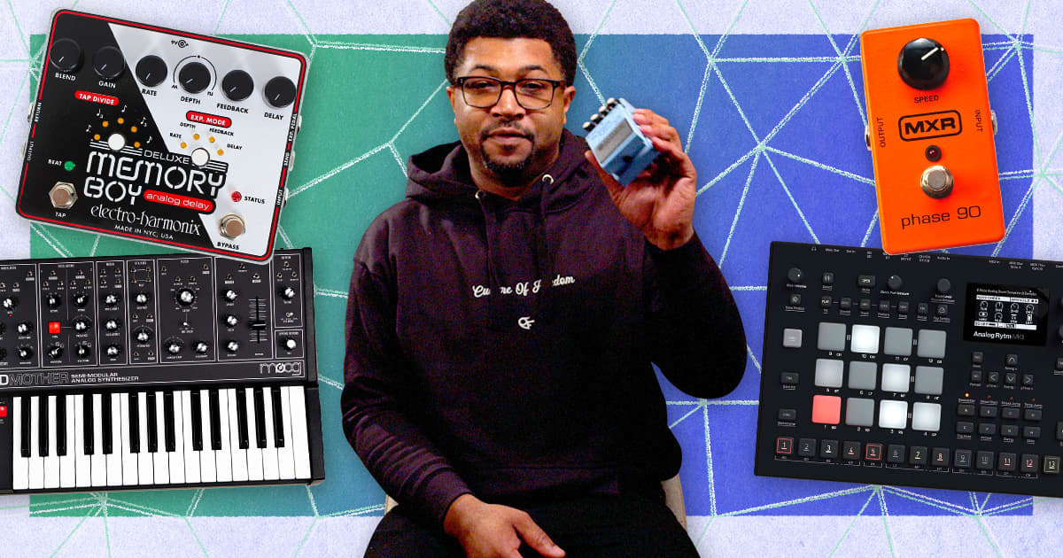 Video: The Basics of Using Pedals for Beats and | Reverb News
