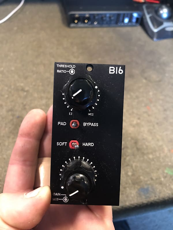 Seventh Circle Audio B16 Compressor 2010's - Black | Reverb