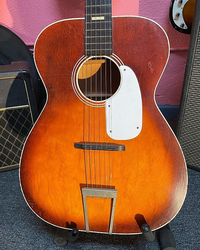 Silvertone H615 1960’s Sunburst Guitar w/case | Reverb