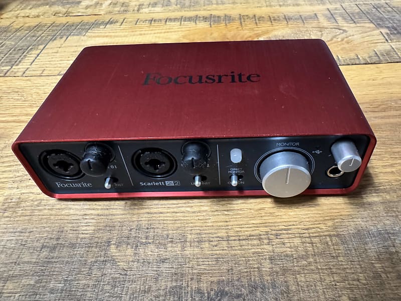 Focusrite Scarlett 2i2 1st Gen | Reverb