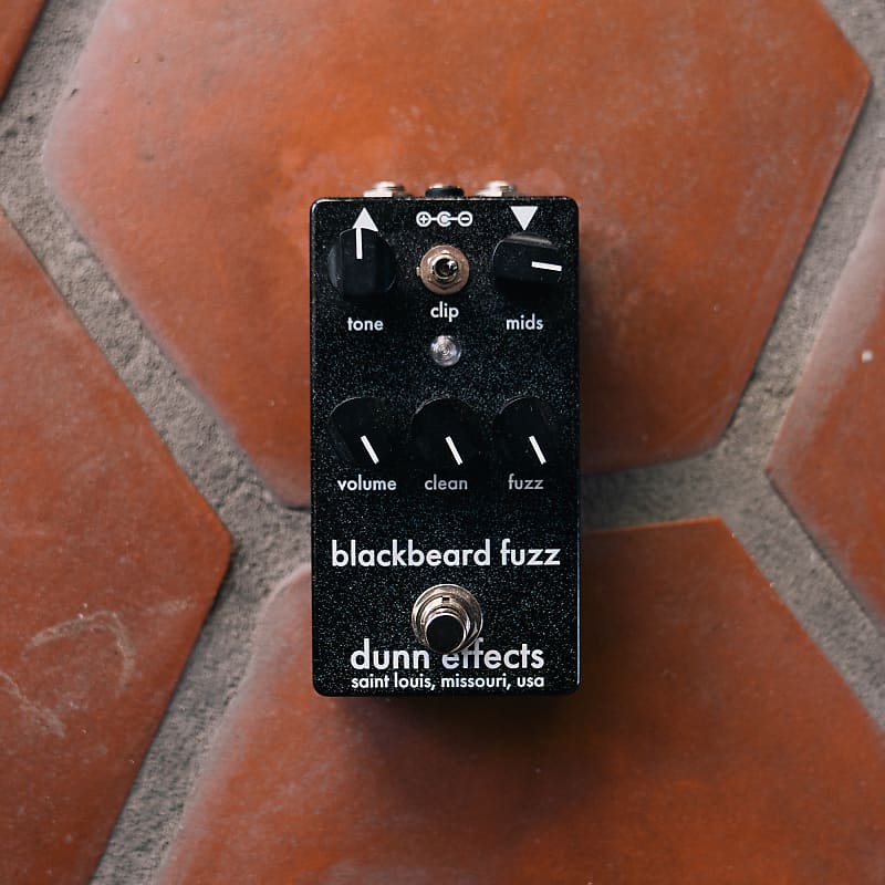 Dunn Effects BLACKBEARD FUZZ 2022 - Black Sparkle | Reverb