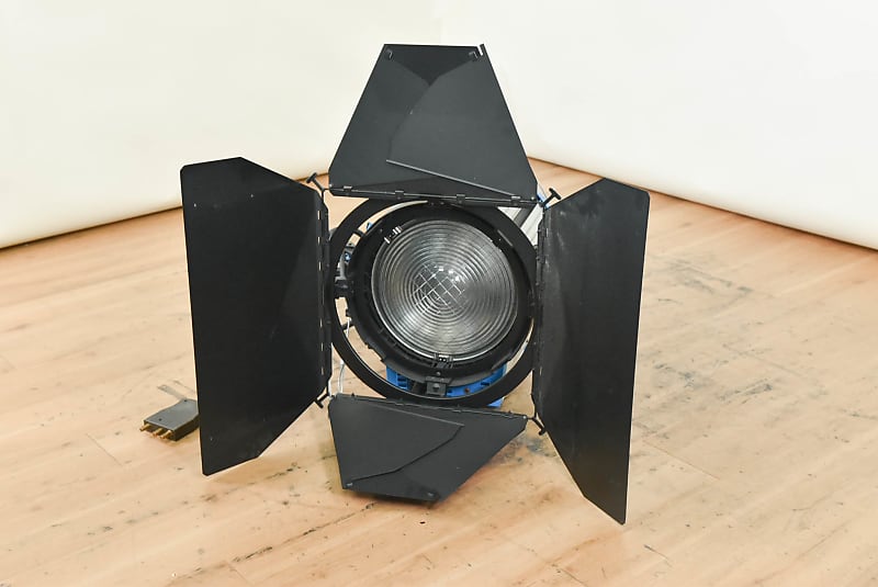 ARRI Studio 5000 Tungsten Fresnel Spotlight (church owned) | Reverb UK