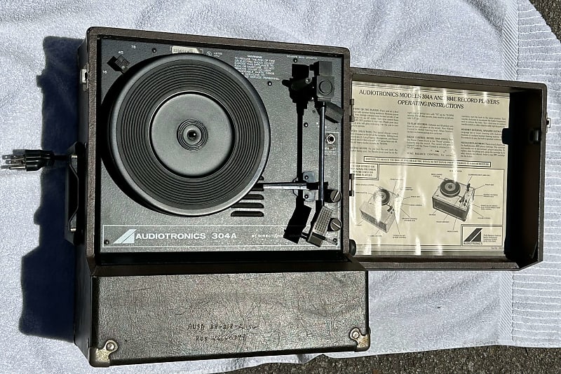 Audiotronics 304a Portable Record Player 1970s | Reverb