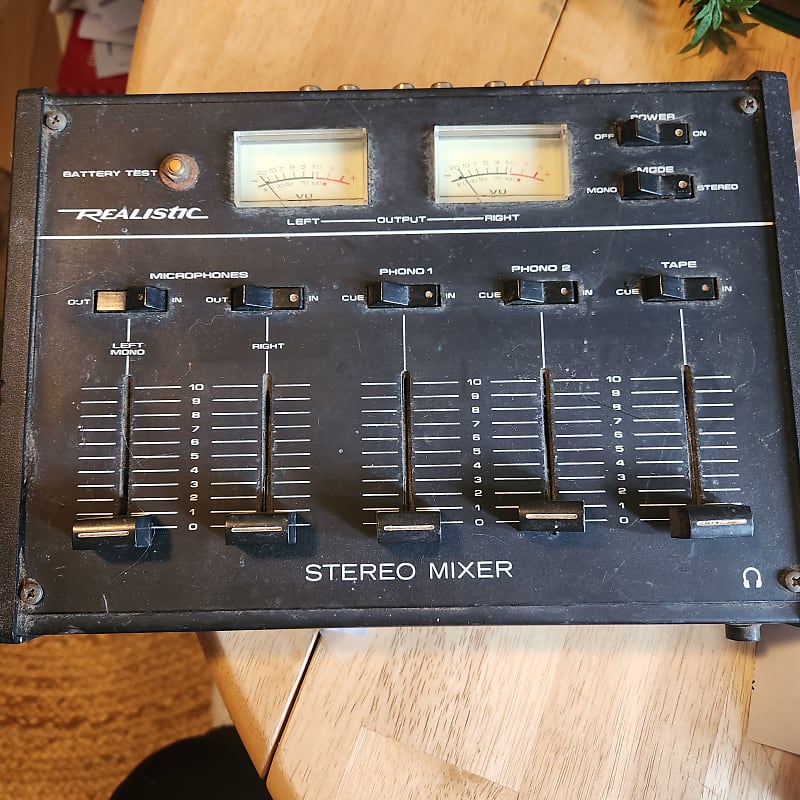 Realistic 32-1101A Mid 70's - Realistic stereo mixer with | Reverb