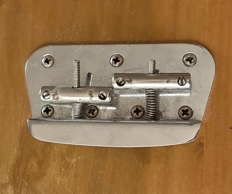 Vintage 1970’s Fender USA Musicmaster Bass Bridge + Screws | Reverb UK