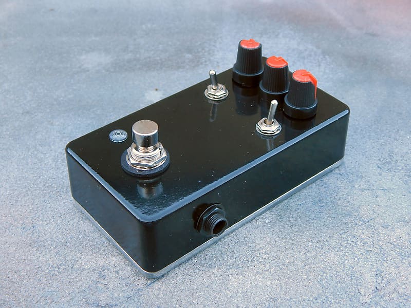 Sizzorfite Studio Rocker 83 Distortion | Reverb Sizzorfite Studio Rocker 83 Distortion | Reverb